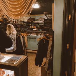 HOBNOB - Updated September 2025 - 393 Photos & 371 Reviews - 277 ...