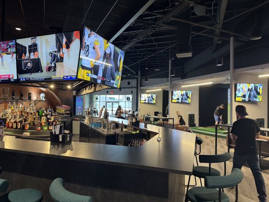 9YARDS GOLF LOUNGE - Updated March 2025 - 37 Photos - 900 Wildflower Cir, Washington ...