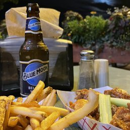 WINDJAMMERS BAR AND GRILL - Updated July 2025 - 82 Photos & 102 Reviews ...