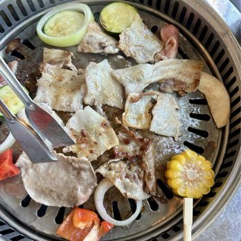 WAREHOUSE BUFFET - Updated May 2025 - 2314 Photos & 726 Reviews - 979 ...