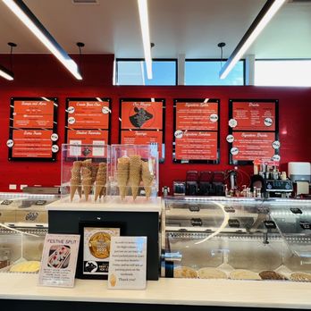 HOWLING COW DAIRY EDUCATION CENTER AND CREAMERY - Updated March 2025 ...