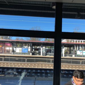 NJ TRANSIT METROPARK TRAIN STATION - 75 Photos & 56 Reviews - 100 ...