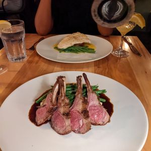 THE SPRINGWOOD - Updated May 2025 - 10 Photos - 1645 Dundas Street E ...