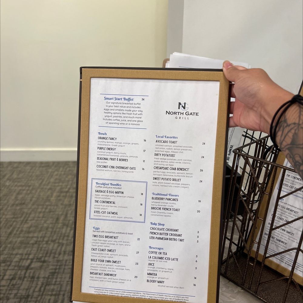 NORTH GATE GRILL - 14 Photos & 18 Reviews - 1001 16th St NW, Washington ...