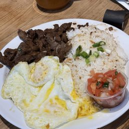 LUDI’S RESTAURANT & LOUNGE - Updated July 2025 - 1433 Photos & 574 ...