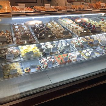 ISGRO PASTRIES - Updated July 2025 - 705 Photos & 609 Reviews - 1009 ...