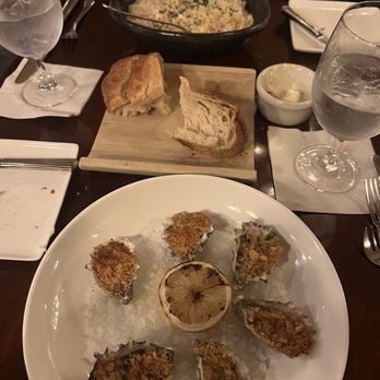 SHUCKERS OYSTER BAR - Updated September 2024 - 643 Photos & 601 Reviews ...