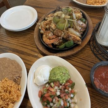 CASA TORRES - Updated December 2025 - 92 Photos & 220 Reviews - 2708 S ...