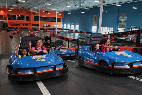 URBAN AIR TRAMPOLINE AND ADVENTURE PARK - 15 Photos & 57 Reviews - 3580 ...