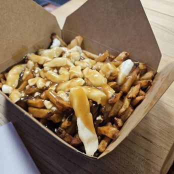 NOM NOM NOM POUTINE - Updated February 2026 - 251 Photos & 202 Reviews - 707 Dundas Street W ...
