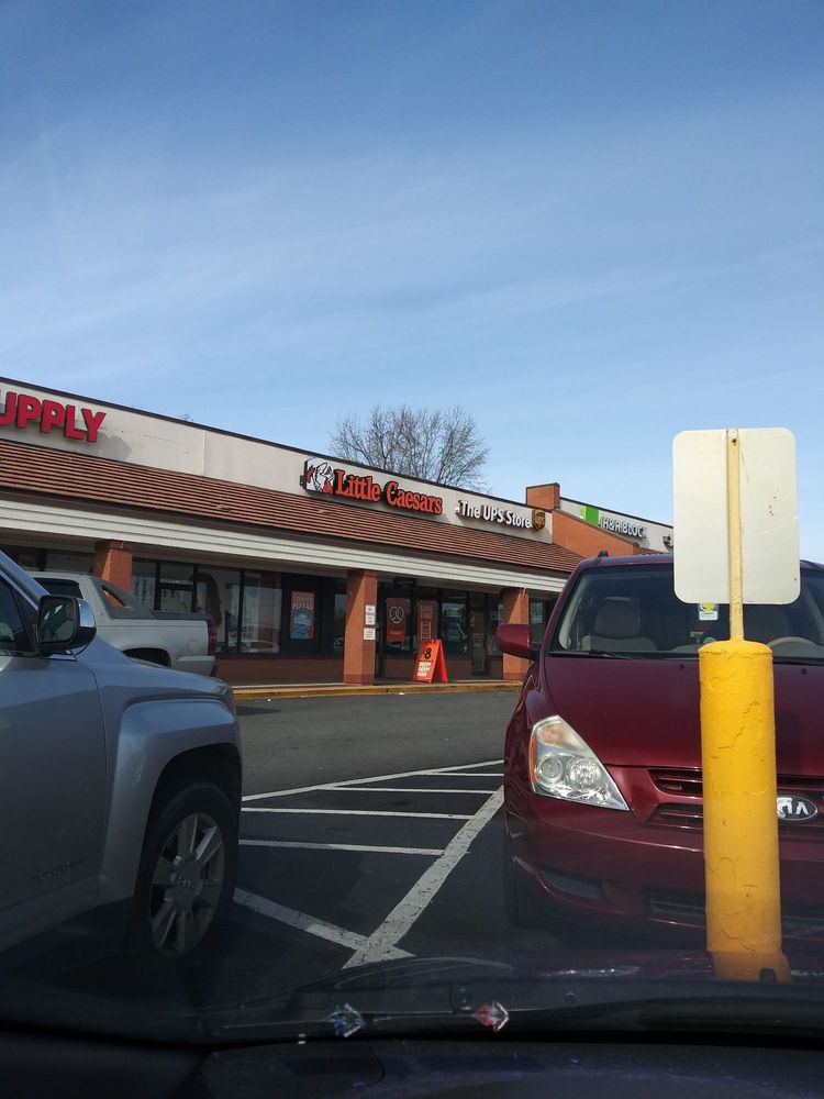Little Caesars Douglasville Ga