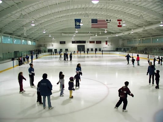 VETERANS MEMORIAL ICE RINK - Updated October 2025 - 12 Reviews - 56 ...