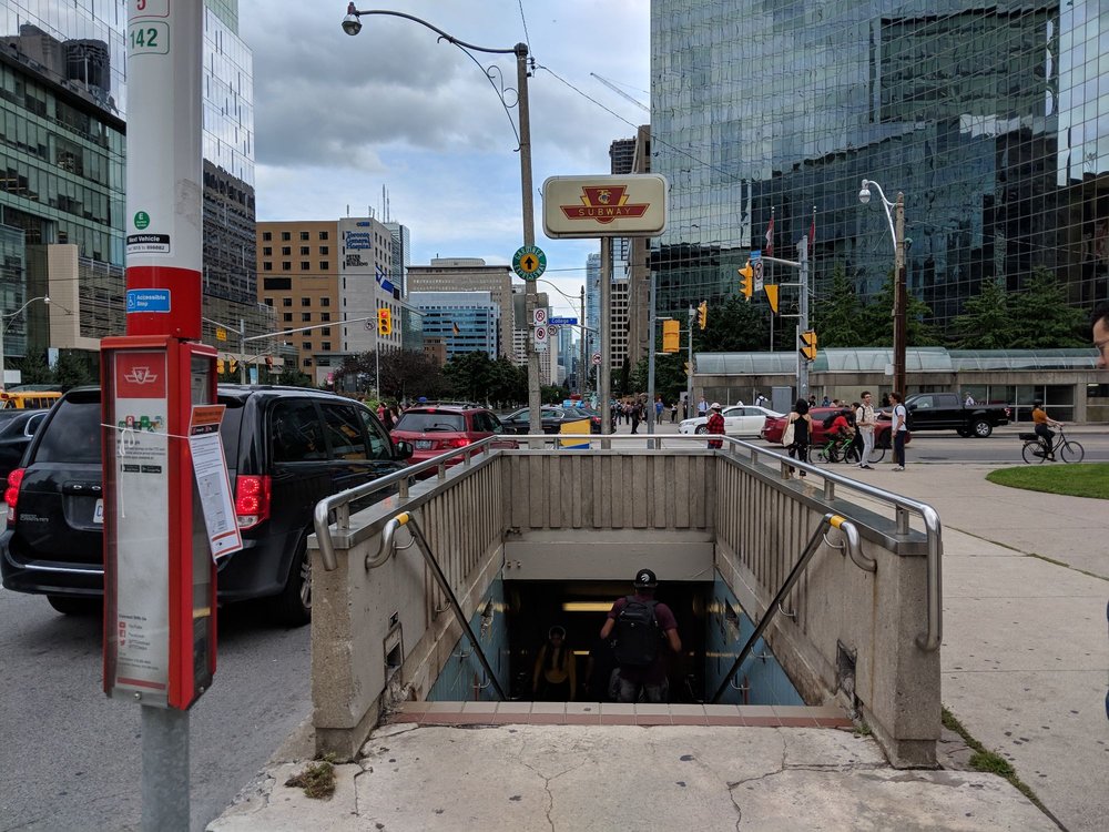 QUEEN’S PARK SUBWAY STATION - Updated May 2026 - 20 Photos - 129 ...