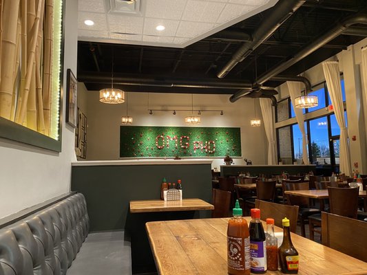 OMG PHO - Updated November 2025 - 143 Photos & 126 Reviews - 201 Vertin ...