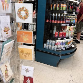 PALACE MARKET - Updated July 2025 - 134 Photos & 186 Reviews - 11300 ...