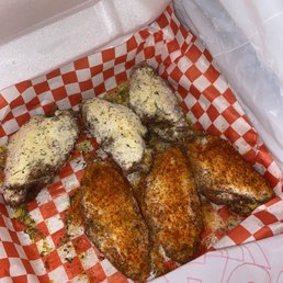 THE POTLUCK - Updated June 2025 - 99 Photos & 165 Reviews - 5700 ...