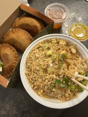 THAI KITCHEN - Updated October 2025 - 42 Photos & 44 Reviews - 11 ...