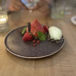 CRAFTED - Updated January 2026 - 552 Photos & 289 Reviews - 22 N 1st St ...