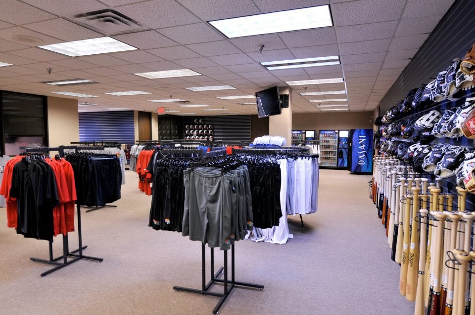 D-BAT - TULSA - Updated August 2024 - 24 Photos - 13679 E 61st, Tulsa ...