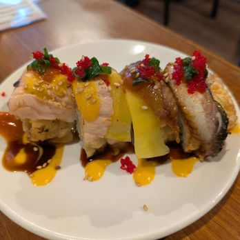 AA SUSHI - Updated November 2025 - 128 Photos & 63 Reviews - 5463 Leary ...