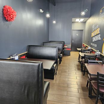 WING SNOB - Updated January 2026 - 27 Photos & 21 Reviews - 200 W North ...