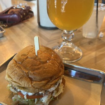 HOPDODDY BURGER BAR - Updated April 2025 - 88 Photos & 83 Reviews ...