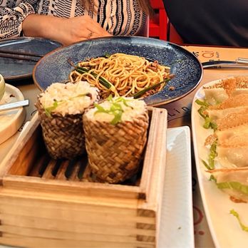 QI AUSTIN - Updated June 2024 - 2069 Photos & 701 Reviews - 835 West ...