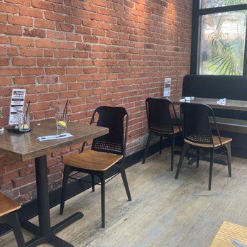 THE MAIN PUB - Updated December 2025 - 238 Photos & 326 Reviews - 306 ...