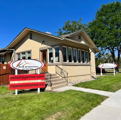 ALYSSA RENNEISEN - PEAK PROPERTIES - 2822 Warren Ave, Cheyenne, Wyoming ...