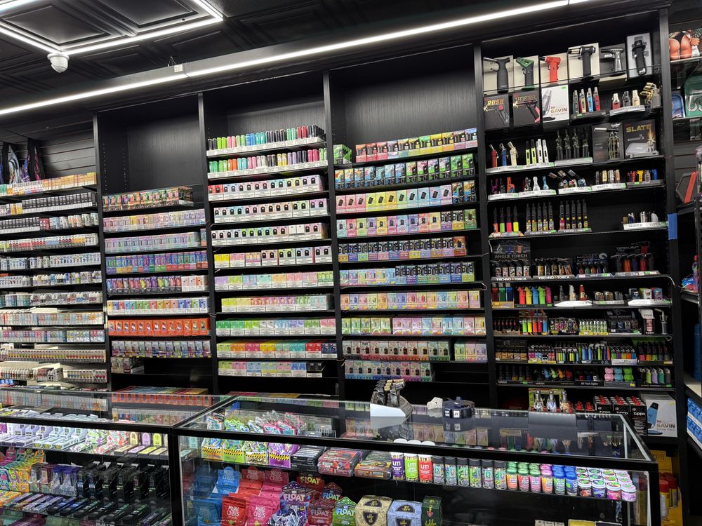 HEAVY CLOUDS VAPES AND MORE - Updated December 2025 - 14 Photos - 19069 ...