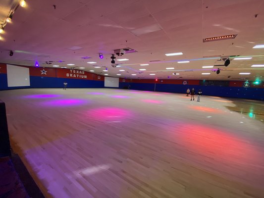 TEXAS SKATIUM - Updated December 2024 - 39 Photos & 69 Reviews - 2020 ...