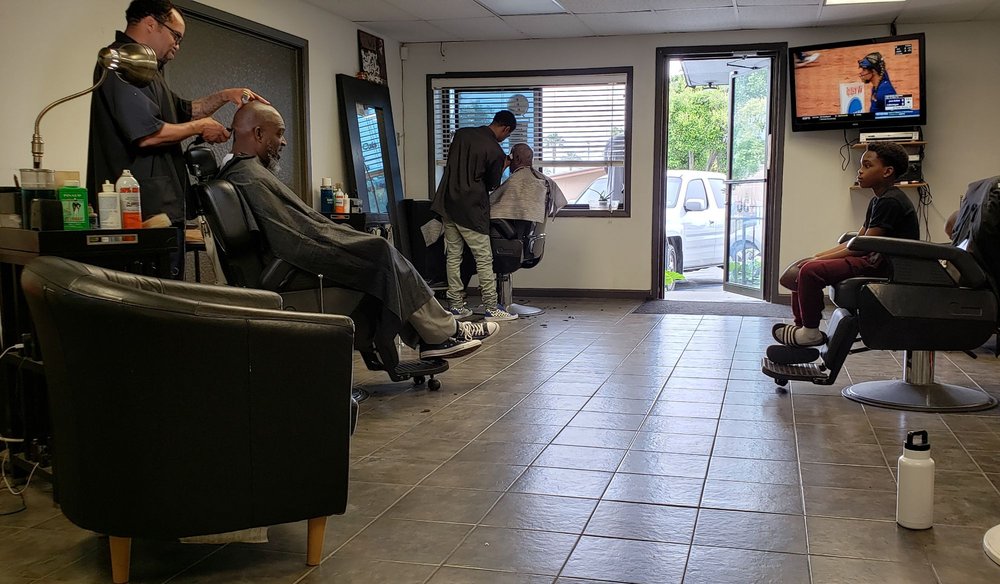 FRESH CUTZ - Updated July 2025 - 460 E 10th St, Tracy, California ...