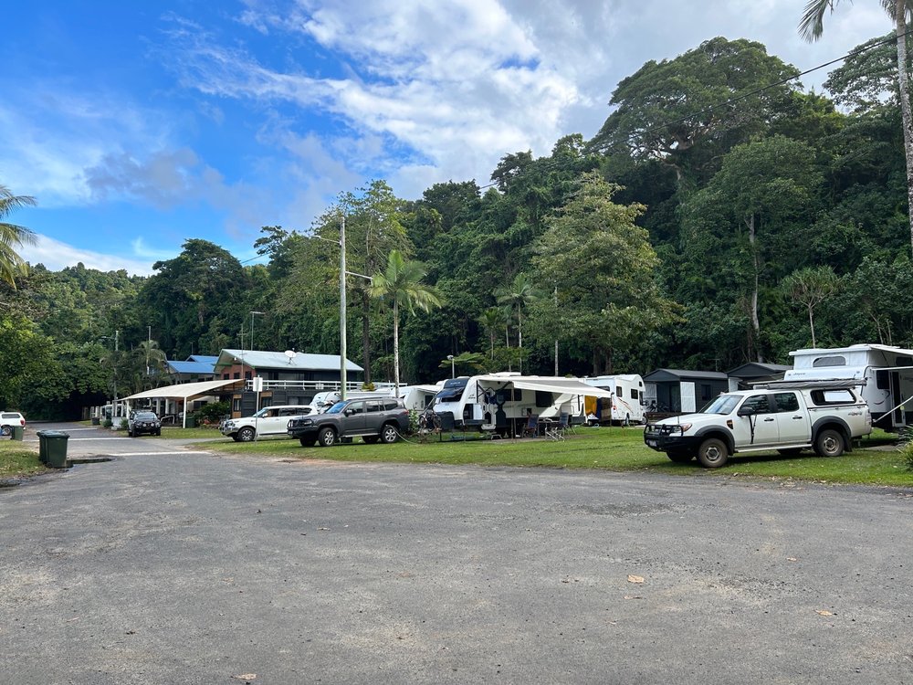 ETTY BAY CARAVAN PARK & KIOSK - The Esplanade, Etty Bay Queensland ...