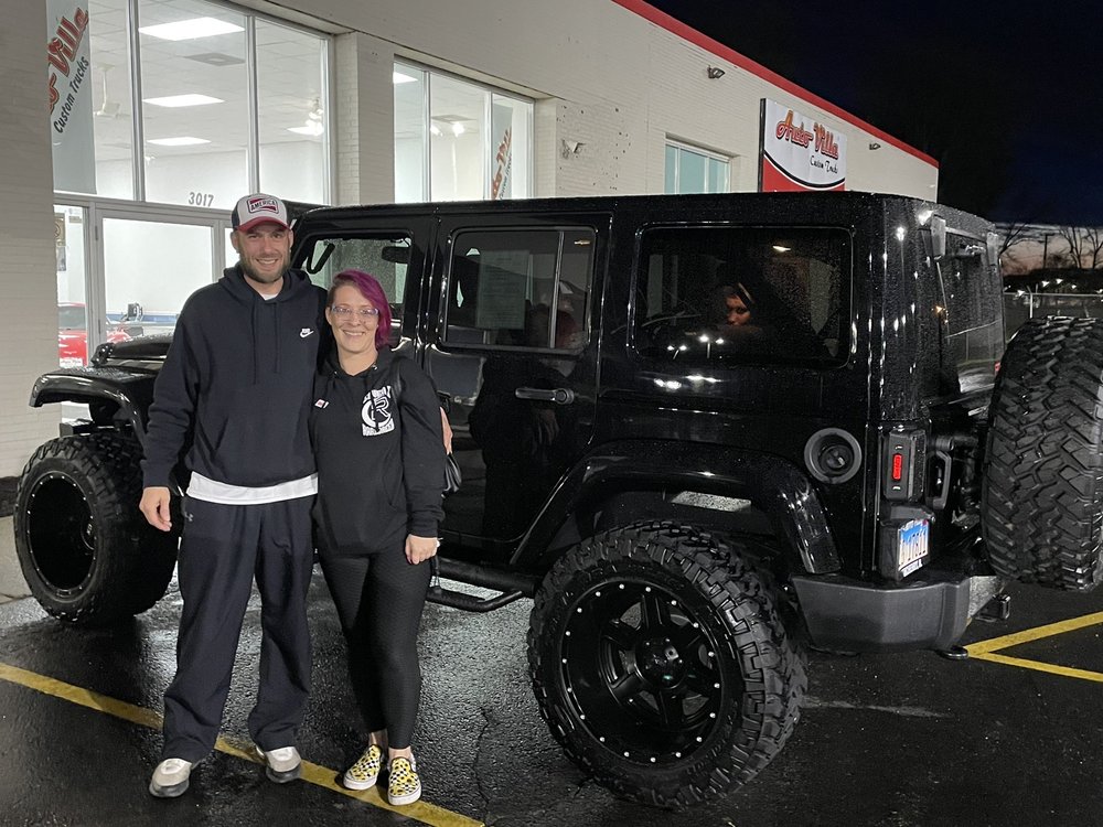 AUTO VILLA - Updated September 2024 - 23 Photos & 36 Reviews - 3017 W ...