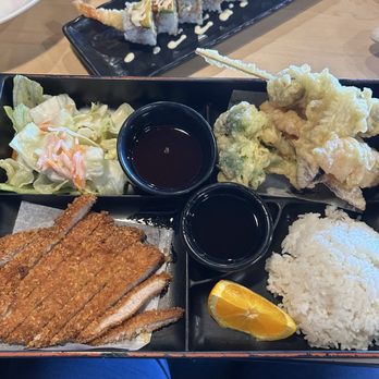 BLUEFIN SUSHI - Updated December 2025 - 154 Photos & 105 Reviews - 2085 ...