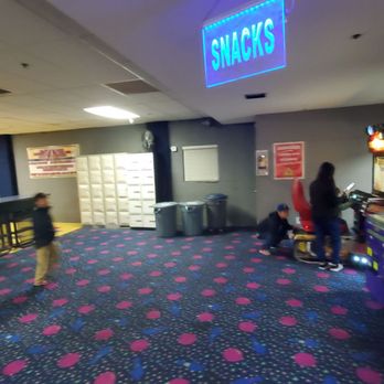 ACTION LANES BOWLING CENTER - Updated July 2025 - 408 Photos & 342 ...