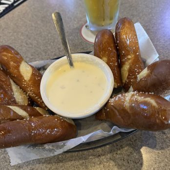 THE BREWTOP PUB & PATIO - Updated April 2026 - 153 Photos & 191 Reviews ...