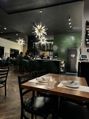 CURATE - Updated December 2025 - 182 Photos & 123 Reviews - 2930 Plaza ...