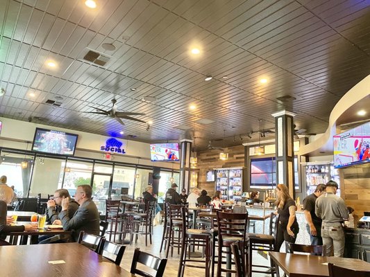 SOCIAL HOUSE KITCHEN AND BAR - Updated October 2025 - 319 Photos & 253 ...