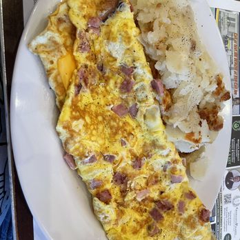 REO DINER - Updated September 2025 - 208 Photos & 271 Reviews - 392 ...