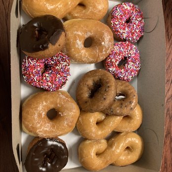 DONUT DRIVE-IN - 219 Photos & 338 Reviews - 6525 Chippewa St, Saint ...