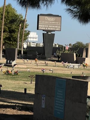 PHOENIX MEMORIAL PARK AND MORTUARY - Updated December 2025 - 55 Photos ...