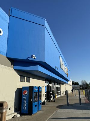 WALMART - Updated January 2026 - 28 Photos & 49 Reviews - 117 Wilton ...