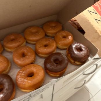 DAINTY DONUTS - Updated July 2024 - 158 Photos & 184 Reviews - 2415 San ...