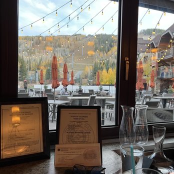 TAVERN ON THE SQUARE - 253 Photos & 298 Reviews - 675 Lionshead Pl ...