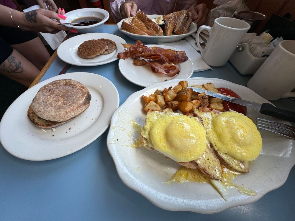 NARROWS CROSSING RESTAURANT - Updated March 2026 - 39 Photos & 92 ...