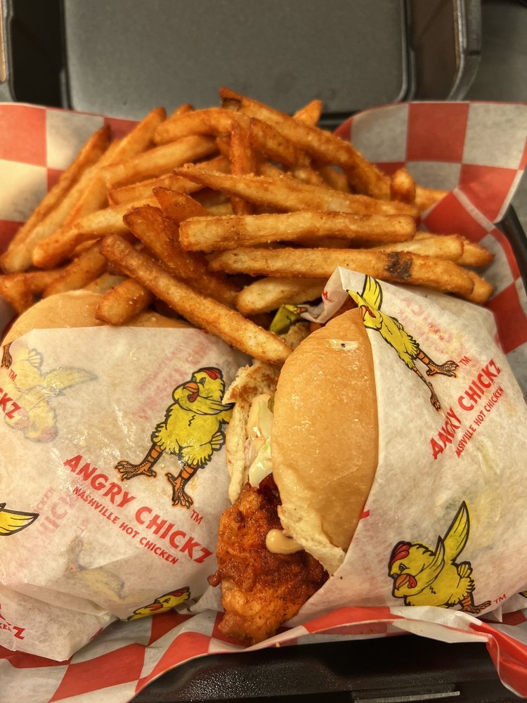 ANGRY CHICKZ - Updated October 2025 - 40 Photos & 35 Reviews - 2147 E ...