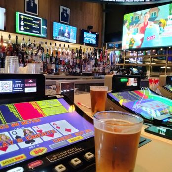 THE APEX - Updated December 2025 - 221 Photos & 69 Reviews - 1 Red Hawk ...