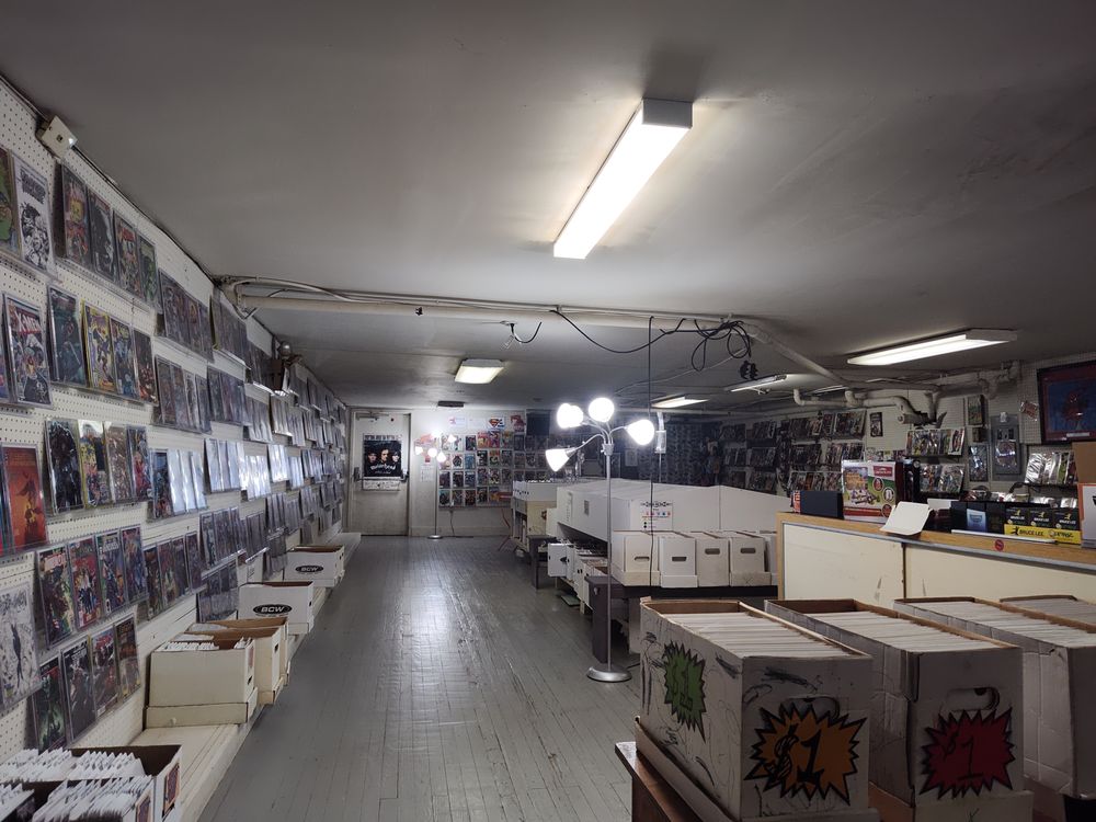 KEYSTONE COMIC DEN - Updated January 2026 - 28 Photos - 1 N Main St ...