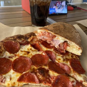 REDWOOD PIZZA AND WINGS - Updated July 2024 - 71 Photos & 123 Reviews ...